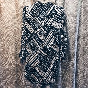 Sparkle & Fade | Dresses | Uo Sparkle Fade Black White Tunic Blouse ...